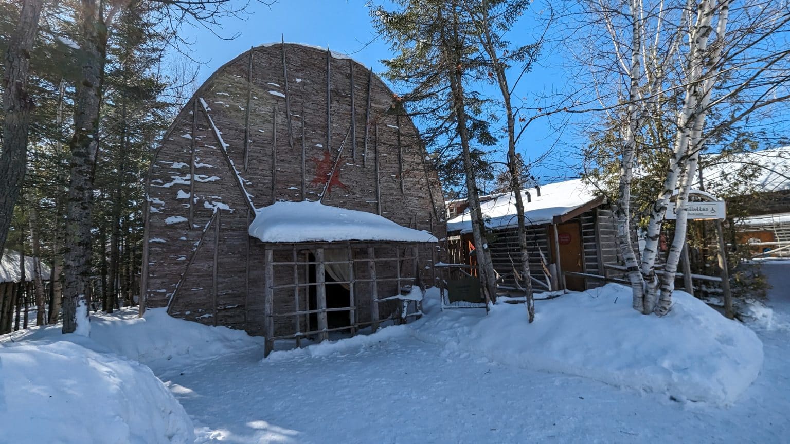 The Traditional Site Huron Onhoüa Chetek8e in Quebec - Landmark ...